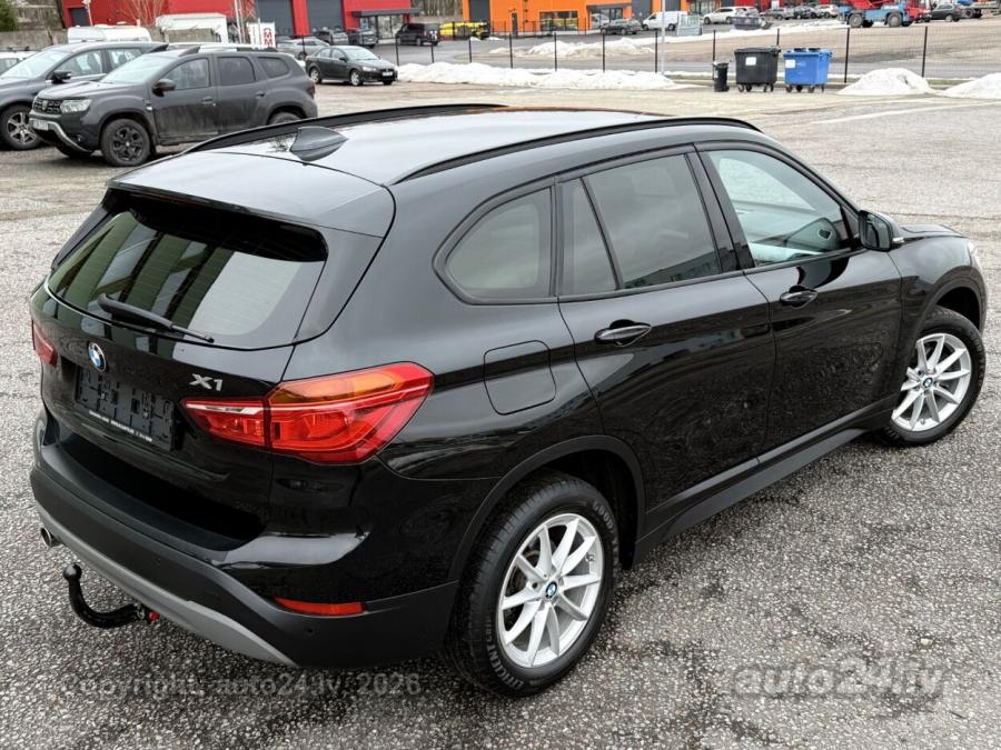 Black BMW X1 2018 in Tartu, with an engine capacity of 2.00 L and mileage of 206 thousand km for 15499 €, photo 4 on AUTOMOTO.COM.LV