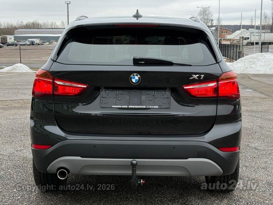 Black BMW X1 2018 in Tartu, with an engine capacity of 2.00 L and mileage of 206 thousand km for 15499 €, photo 26 on AUTOMOTO.COM.LV