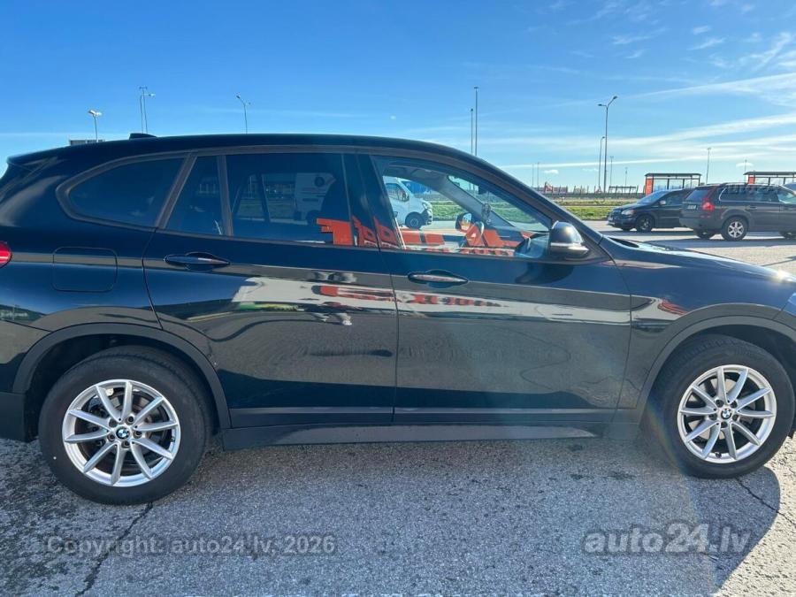 Black BMW X1 2019 in Tallinn, with an engine capacity of 1.50 L and mileage of 61 thousand km for 18000 €, photo 8 on AUTOMOTO.COM.LV