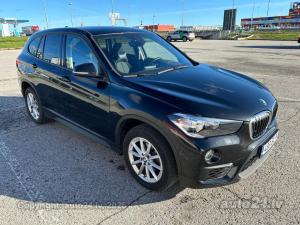 Black BMW X1 2019 in Tallinn, with an engine capacity of 1.50 L and mileage of 61 thousand km for 18000 €, photo 12 on AUTOMOTO.COM.LV