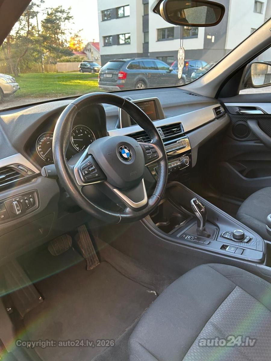 Black BMW X1 2019 in Tallinn, with an engine capacity of 1.50 L and mileage of 61 thousand km for 18000 €, photo 15 on AUTOMOTO.COM.LV