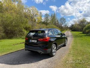 Black BMW X1 2019 in Tallinn, with an engine capacity of 2.00 L and mileage of 103 thousand km for 21599 €, photo 4 on AUTOMOTO.COM.LV