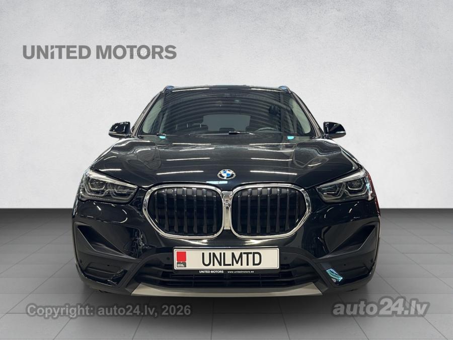 Black BMW X1 2021 in Tallinn, with an engine capacity of 1.50 L and mileage of 60 thousand km for 23900 €, photo 3 on AUTOMOTO.COM.LV