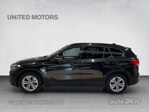 Black BMW X1 2021 in Tallinn, with an engine capacity of 1.50 L and mileage of 60 thousand km for 23900 €, photo 4 on AUTOMOTO.COM.LV