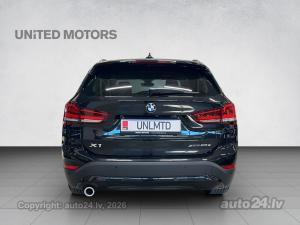 Black BMW X1 2021 in Tallinn, with an engine capacity of 1.50 L and mileage of 60 thousand km for 23900 €, photo 6 on AUTOMOTO.COM.LV