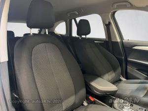 Black BMW X1 2021 in Tallinn, with an engine capacity of 1.50 L and mileage of 60 thousand km for 23900 €, photo 13 on AUTOMOTO.COM.LV