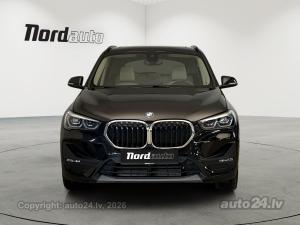 Melns BMW X1 2021 Tallina, ar dzinēja tilpumu 1.50 L un nobraukumu 36 tūkst. km par 26900 €, foto 4 vietnē AUTOMOTO.COM.LV