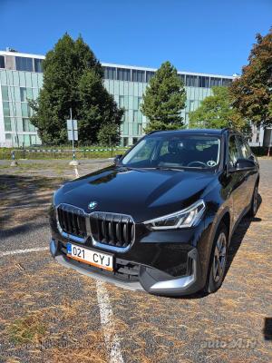 Melns BMW X1 2023 Tallina, ar dzinēja tilpumu 2.00 L un nobraukumu 47 tūkst. km par 29500 €, foto  vietnē AUTOMOTO.COM.LV