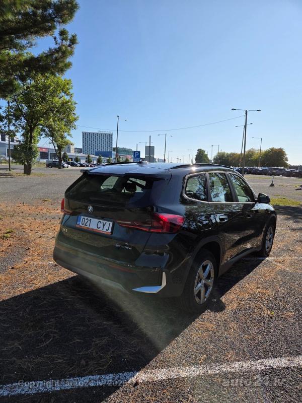 Black BMW X1 2023 in Tallinn, with an engine capacity of 2.00 L and mileage of 47 thousand km for 29500 €, photo 7 on AUTOMOTO.COM.LV