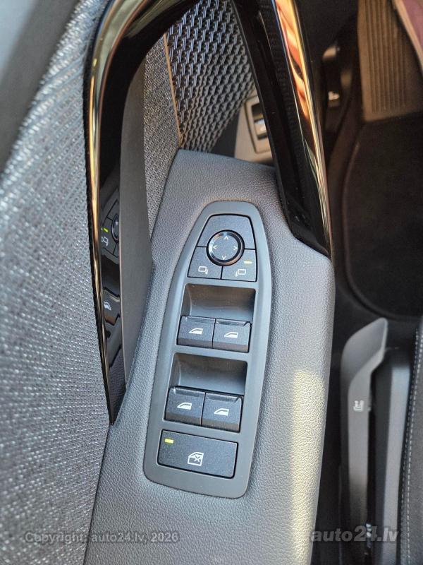 Black BMW X1 2023 in Tallinn, with an engine capacity of 2.00 L and mileage of 47 thousand km for 29500 €, photo 11 on AUTOMOTO.COM.LV