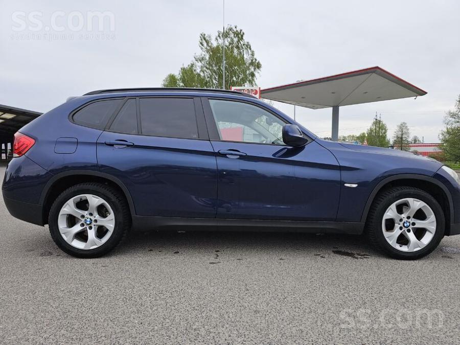 Blue BMW X1 2009 in Riga, with an engine capacity of 2.00 L and mileage of 226 thousand km for 6899 €, photo 7 on AUTOMOTO.COM.LV