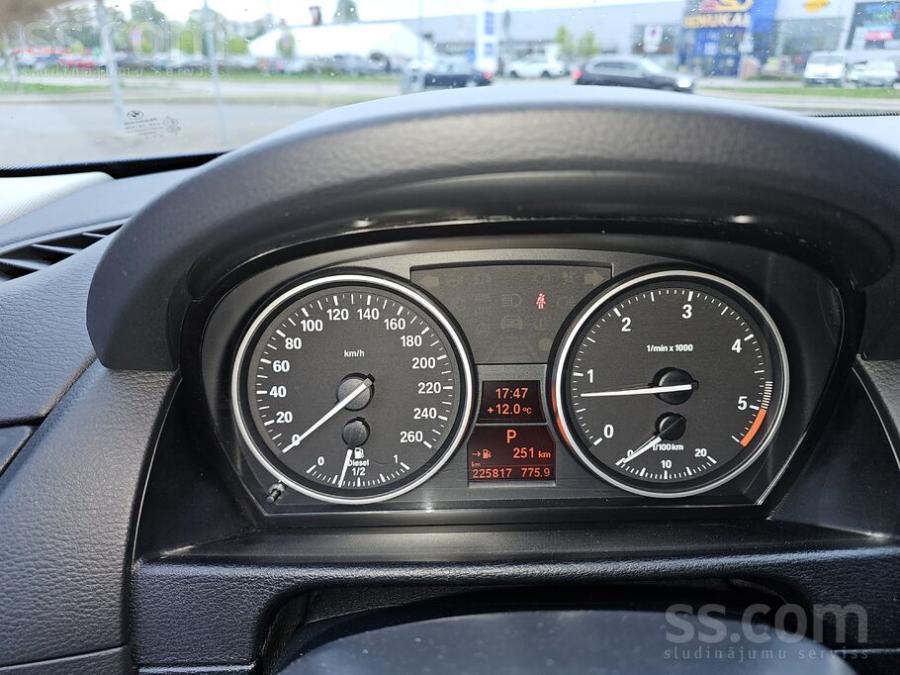 Blue BMW X1 2009 in Riga, with an engine capacity of 2.00 L and mileage of 226 thousand km for 6899 €, photo 11 on AUTOMOTO.COM.LV