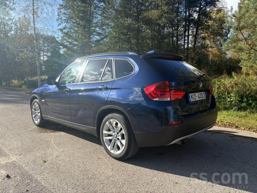 Zils BMW X1 2009 Rīga, ar dzinēja tilpumu 2.00 L un nobraukumu 0 tūkst. km par 6200 €, foto 4 vietnē AUTOMOTO.COM.LV