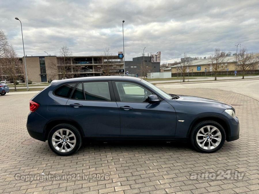 Blue BMW X1 2010 in Tartu, with an engine capacity of 3.00 L and mileage of 288 thousand km for 5999 €, photo 6 on AUTOMOTO.COM.LV