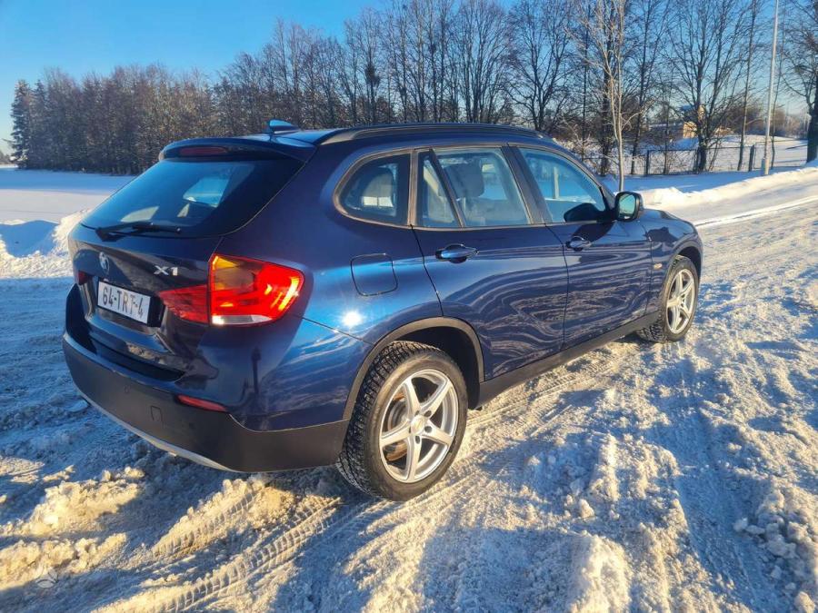 Zils BMW X1 2010 Kauņa, ar dzinēja tilpumu 2.00 L un nobraukumu 299 tūkst. km par 5699 €, foto 3 vietnē AUTOMOTO.COM.LV