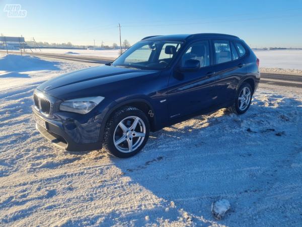 Blue BMW X1 2010 in Kaunas, with an engine capacity of 2.00 L and mileage of 299 thousand km for 5600 €, photo 1 on AUTOMOTO.COM.LV