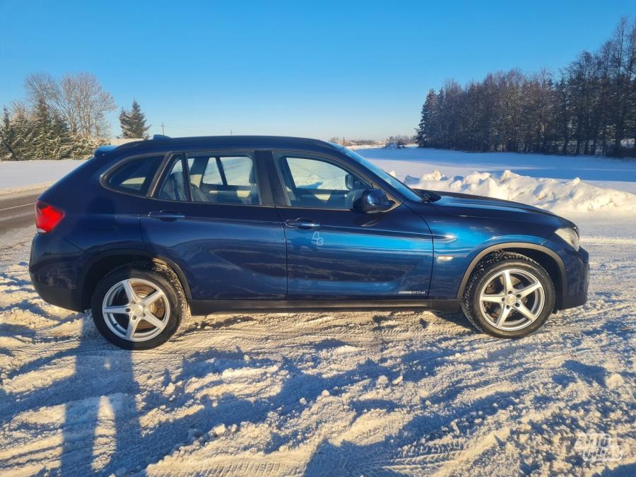 Blue BMW X1 2010 in Kaunas, with an engine capacity of 2.00 L and mileage of 299 thousand km for 5600 €, photo 5 on AUTOMOTO.COM.LV
