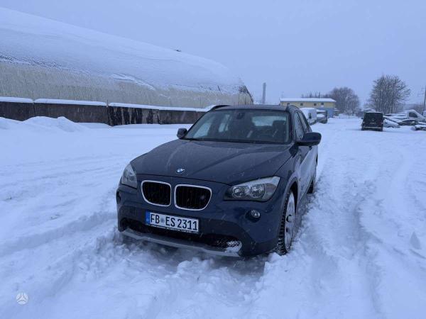Blue BMW X1 2010 in Panevezys, with an engine capacity of 2.00 L and mileage of 215 thousand km for 5950 €, photo 6 on AUTOMOTO.COM.LV
