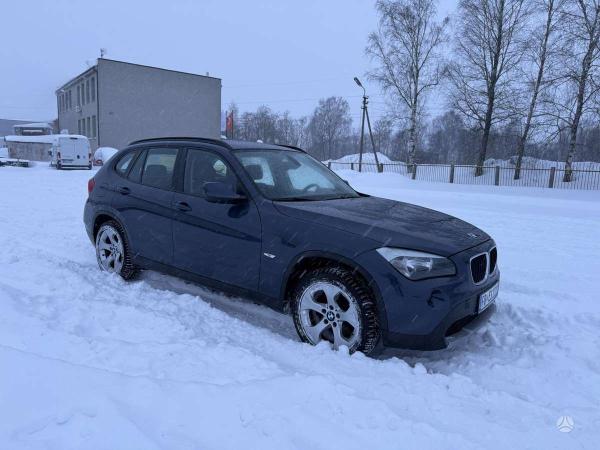 Blue BMW X1 2010 in Panevezys, with an engine capacity of 2.00 L and mileage of 215 thousand km for 5950 €, photo 9 on AUTOMOTO.COM.LV