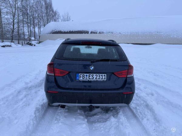 Blue BMW X1 2010 in Panevezys, with an engine capacity of 2.00 L and mileage of 215 thousand km for 5950 €, photo 10 on AUTOMOTO.COM.LV