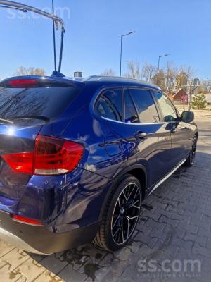 Blue BMW X1 2010 in Riga, with an engine capacity of 2.30 L and mileage of 204 thousand km for 10900 €, photo 9 on AUTOMOTO.COM.LV