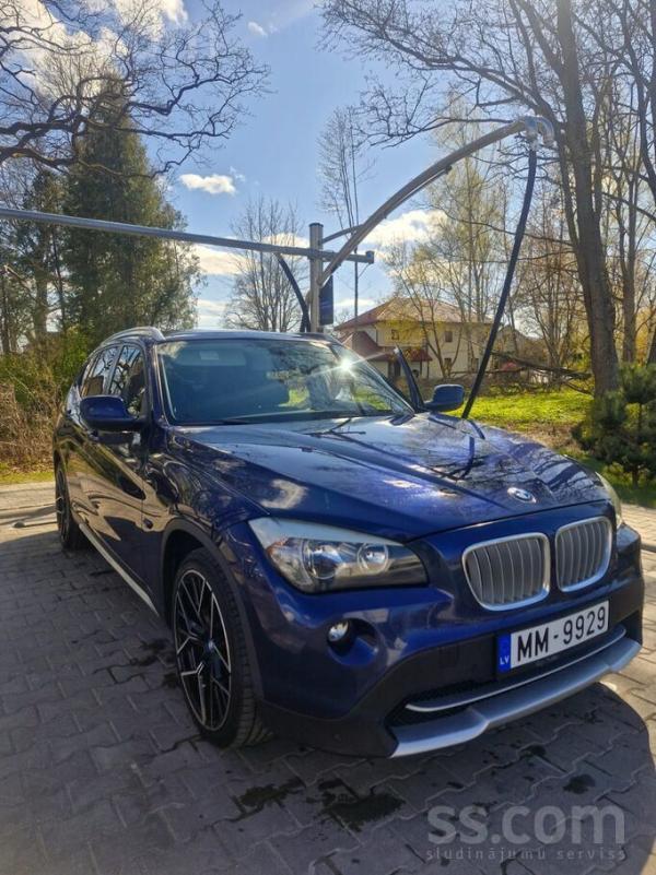 Zils BMW X1 2010 Rīga, ar dzinēja tilpumu 2.30 L un nobraukumu 204 tūkst. km par 10900 €, foto 9 vietnē AUTOMOTO.COM.LV
