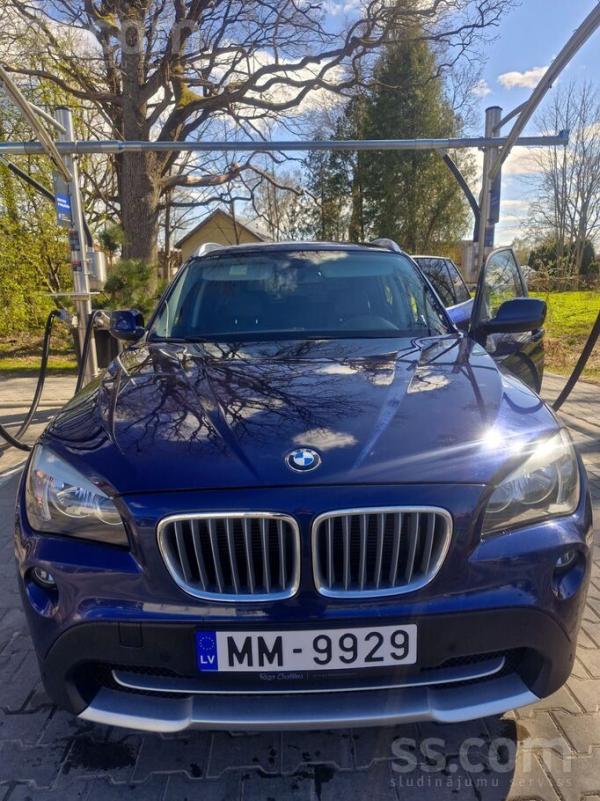 Zils BMW X1 2010 Rīga, ar dzinēja tilpumu 2.30 L un nobraukumu 204 tūkst. km par 10900 €, foto 10 vietnē AUTOMOTO.COM.LV
