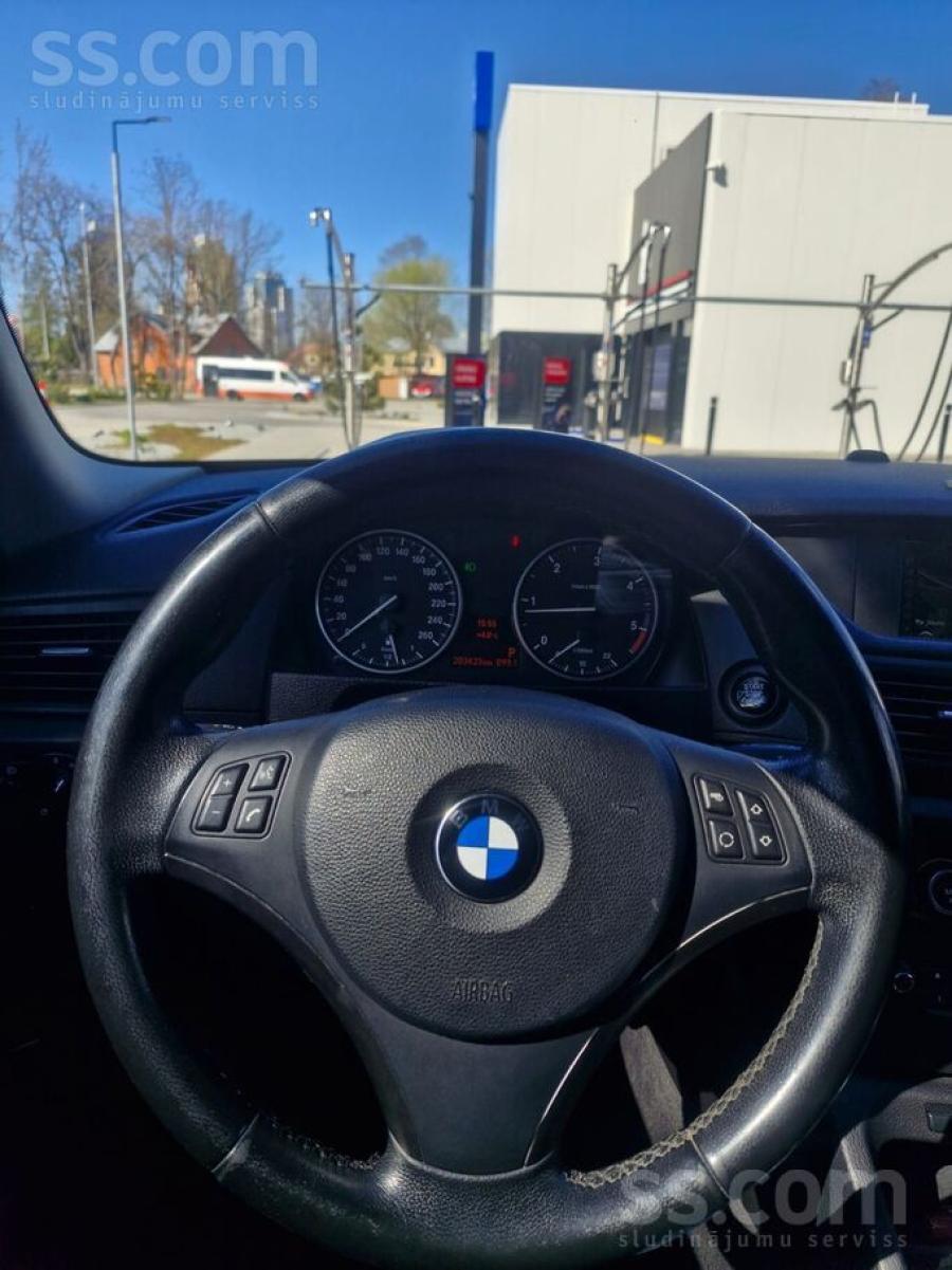 Blue BMW X1 2010 in Riga, with an engine capacity of 2.30 L and mileage of 204 thousand km for 10900 €, photo 20 on AUTOMOTO.COM.LV