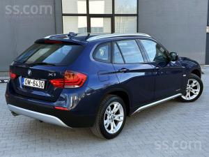 Zils BMW X1 2010 Rīga, ar dzinēja tilpumu 2.00 L un nobraukumu 260 tūkst. km par 7900 €, foto 8 vietnē AUTOMOTO.COM.LV
