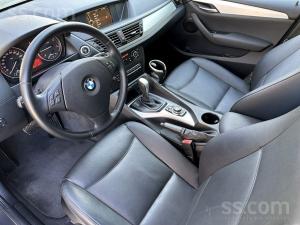 Zils BMW X1 2010 Rīga, ar dzinēja tilpumu 2.00 L un nobraukumu 260 tūkst. km par 7900 €, foto 11 vietnē AUTOMOTO.COM.LV