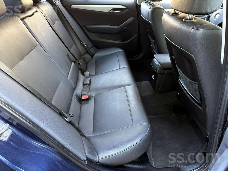 Zils BMW X1 2010 Rīga, ar dzinēja tilpumu 2.00 L un nobraukumu 260 tūkst. km par 7900 €, foto 13 vietnē AUTOMOTO.COM.LV
