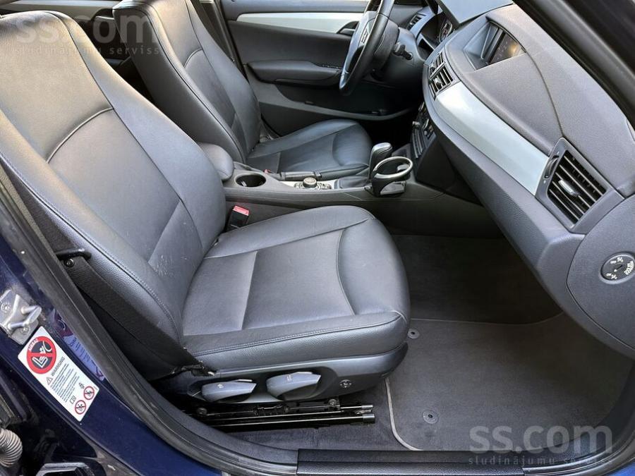 Zils BMW X1 2010 Rīga, ar dzinēja tilpumu 2.00 L un nobraukumu 260 tūkst. km par 7900 €, foto 15 vietnē AUTOMOTO.COM.LV