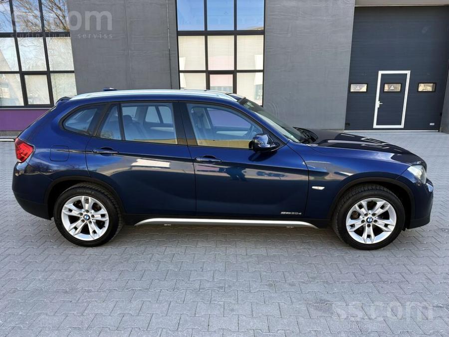 Zils BMW X1 2010 Rīga, ar dzinēja tilpumu 2.00 L un nobraukumu 260 tūkst. km par 7900 €, foto 28 vietnē AUTOMOTO.COM.LV