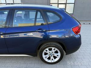 Zils BMW X1 2010 Rīga, ar dzinēja tilpumu 2.00 L un nobraukumu 260 tūkst. km par 7900 €, foto 30 vietnē AUTOMOTO.COM.LV