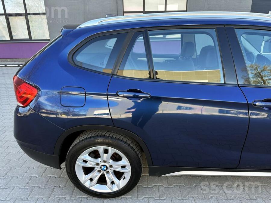Zils BMW X1 2010 Rīga, ar dzinēja tilpumu 2.00 L un nobraukumu 260 tūkst. km par 7900 €, foto 31 vietnē AUTOMOTO.COM.LV