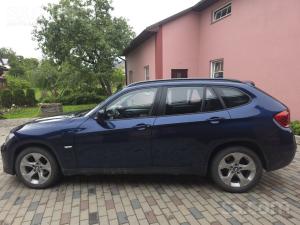 Zils BMW X1 2010 Rīga, ar dzinēja tilpumu 2.00 L un nobraukumu 129 tūkst. km par 8000 €, foto 5 vietnē AUTOMOTO.COM.LV