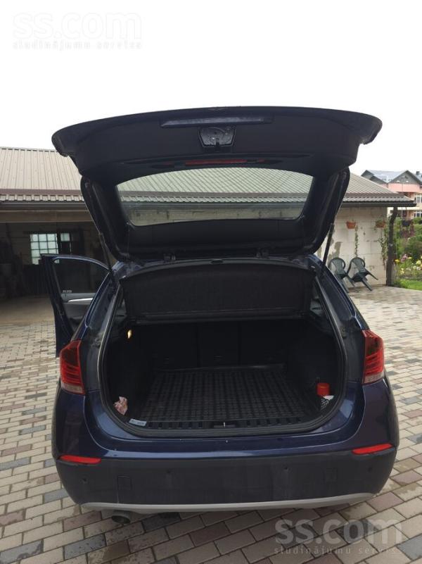 Zils BMW X1 2010 Rīga, ar dzinēja tilpumu 2.00 L un nobraukumu 129 tūkst. km par 8000 €, foto 6 vietnē AUTOMOTO.COM.LV