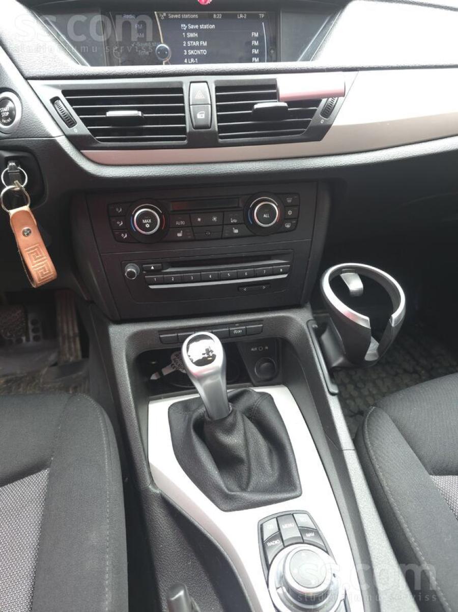 Zils BMW X1 2010 Rīga, ar dzinēja tilpumu 2.00 L un nobraukumu 129 tūkst. km par 8000 €, foto 12 vietnē AUTOMOTO.COM.LV