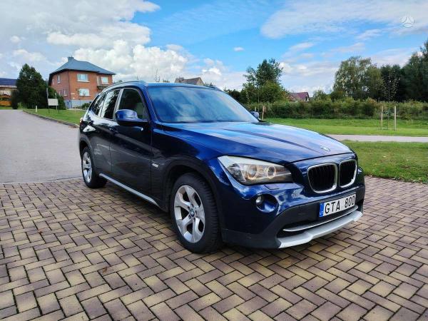 Zils BMW X1 2010 Birštonas, ar dzinēja tilpumu 2.00 L un nobraukumu 320 tūkst. km par 3999 €, foto 3 vietnē AUTOMOTO.COM.LV