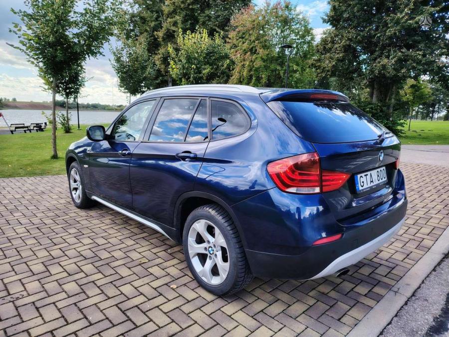 Zils BMW X1 2010 Birštonas, ar dzinēja tilpumu 2.00 L un nobraukumu 320 tūkst. km par 3999 €, foto 5 vietnē AUTOMOTO.COM.LV