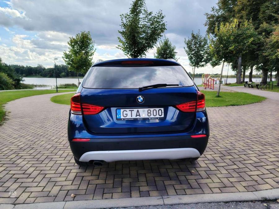 Zils BMW X1 2010 Birštonas, ar dzinēja tilpumu 2.00 L un nobraukumu 320 tūkst. km par 3999 €, foto 6 vietnē AUTOMOTO.COM.LV