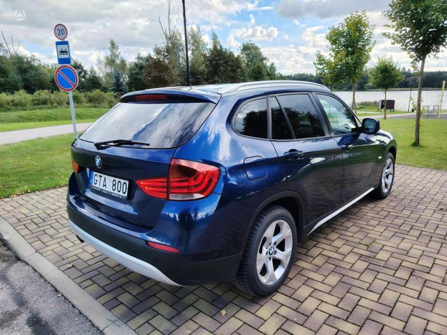Zils BMW X1 2010 Birštonas, ar dzinēja tilpumu 2.00 L un nobraukumu 320 tūkst. km par 3999 €, foto 7 vietnē AUTOMOTO.COM.LV