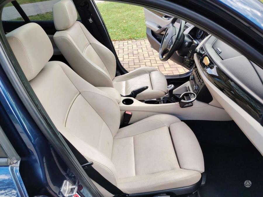 Zils BMW X1 2010 Birštonas, ar dzinēja tilpumu 2.00 L un nobraukumu 320 tūkst. km par 3999 €, foto 10 vietnē AUTOMOTO.COM.LV
