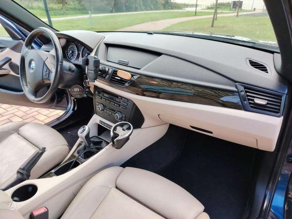 Zils BMW X1 2010 Birštonas, ar dzinēja tilpumu 2.00 L un nobraukumu 320 tūkst. km par 3999 €, foto 11 vietnē AUTOMOTO.COM.LV