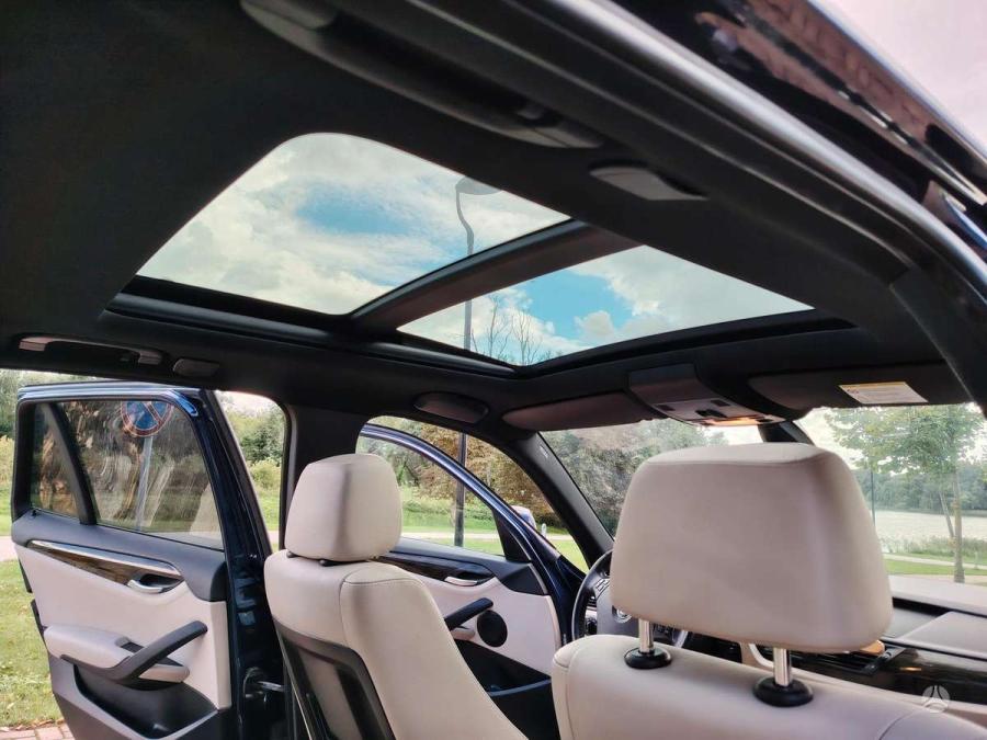 Zils BMW X1 2010 Birštonas, ar dzinēja tilpumu 2.00 L un nobraukumu 320 tūkst. km par 3999 €, foto 14 vietnē AUTOMOTO.COM.LV