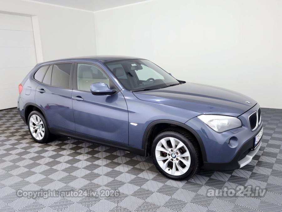 Zils BMW X1 2010 Tallina, ar dzinēja tilpumu 3.00 L un nobraukumu 299 tūkst. km par 3999 €, foto 1 vietnē AUTOMOTO.COM.LV