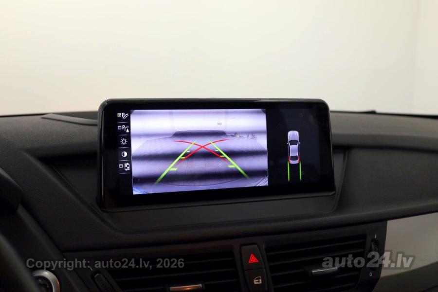 Zils BMW X1 2010 Tallina, ar dzinēja tilpumu 3.00 L un nobraukumu 299 tūkst. km par 3999 €, foto 10 vietnē AUTOMOTO.COM.LV