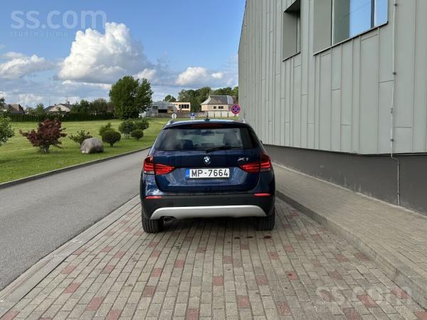 Zils BMW X1 2011 Bauska, ar dzinēja tilpumu 2.00 L un nobraukumu 264 tūkst. km par 8440 €, foto 7 vietnē AUTOMOTO.COM.LV