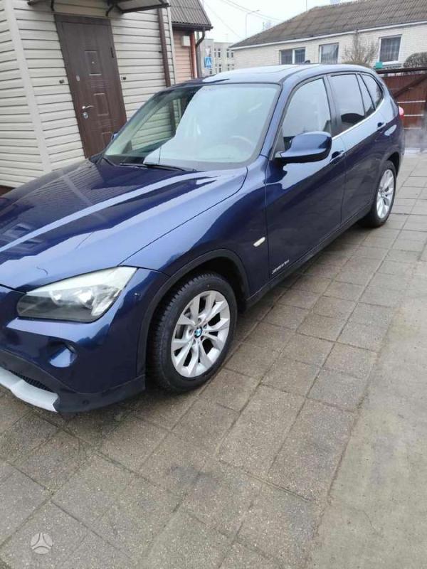 Zils BMW X1 2011 Šauļi, ar dzinēja tilpumu 2.00 L un nobraukumu 299 tūkst. km par 7500 €, foto 3 vietnē AUTOMOTO.COM.LV