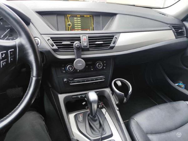 Zils BMW X1 2011 Šauļi, ar dzinēja tilpumu 2.00 L un nobraukumu 299 tūkst. km par 7500 €, foto 10 vietnē AUTOMOTO.COM.LV